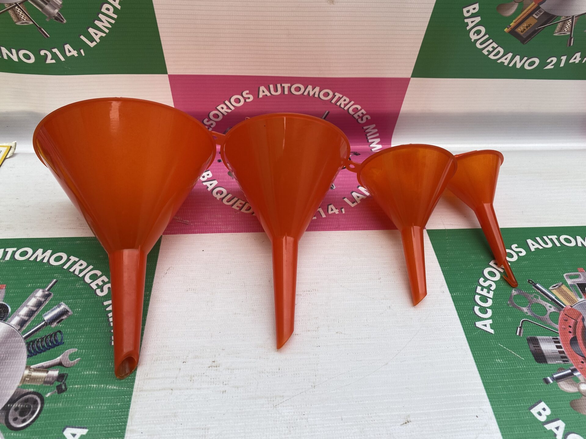 PACK 5 EMBUDOS – Tienda Desarmaduria Lampa